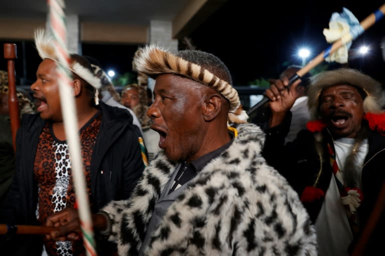 BREAKING: Thousands fete South Africa’s new Zulu king - Opinion Nigeria
