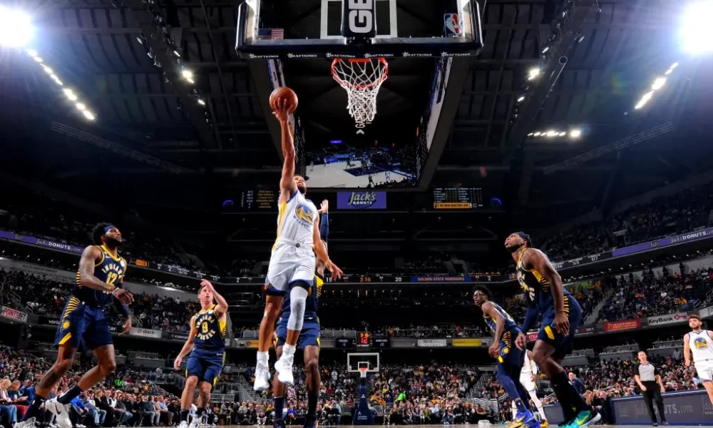 Stephen Curry stars as Warriors bounce back to rout Bucks - Opinion Nigeria