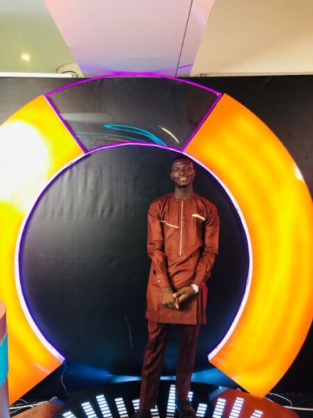 God Forbid I Fight For Any Nigerian Politician -By Damilare Adeleye ...